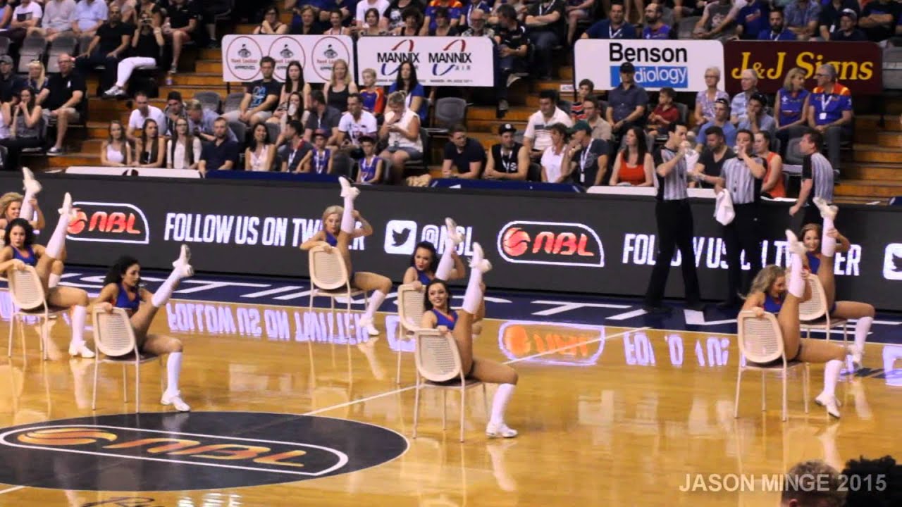Adelaide 36ers Dancers (36ers V Kings 6th Feb 2015) - YouTube