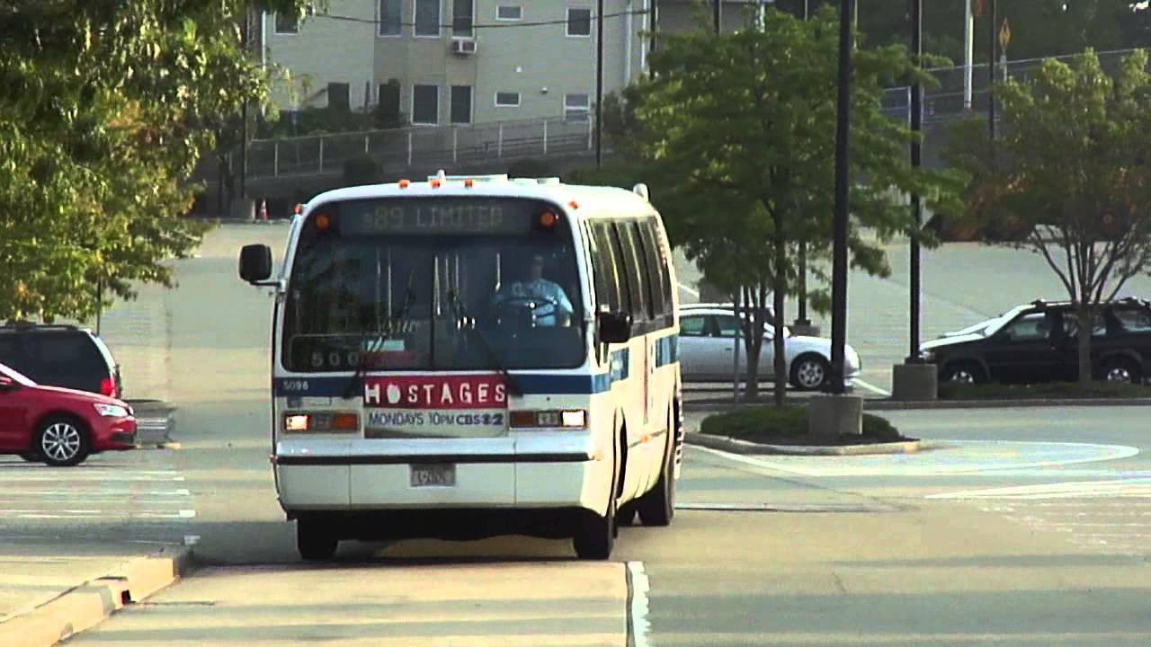 MTA 1999 Novabus RTS 5096 on the S89 arriving at the 34th St. HBLR ...