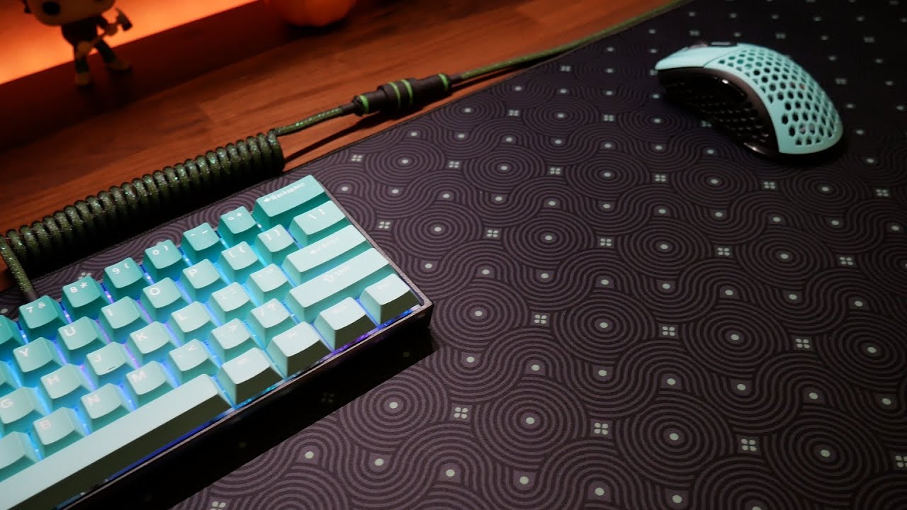 Unboxing Wasabi desk pads By space cables. - YouTube