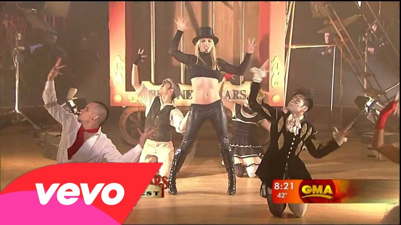 Britney Spears - Circus (Live in Good Morning America) - YouTube