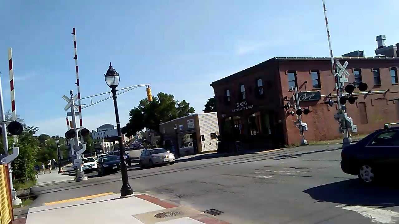 MBTA Commuter Rail Crossing Moody Street, Waltham, MA - YouTube