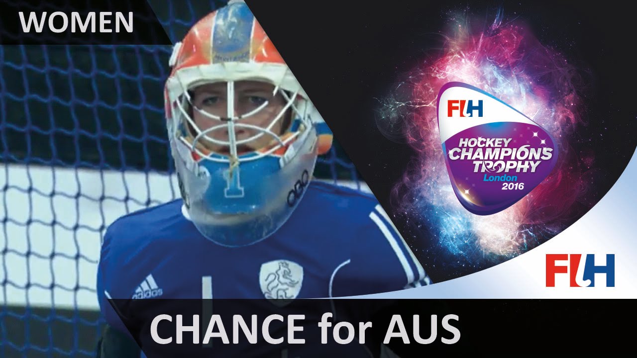 AUS 0-1 NED Slattery almost makes Sombroek pay as the ball comes back ...