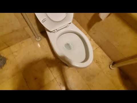 Toto CT705 toilet on a Toto Auto Flush - YouTube