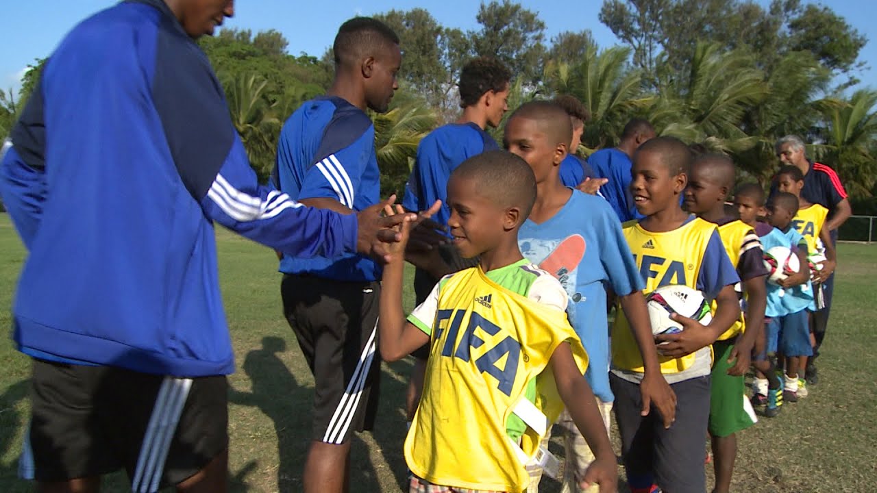 Development the name of the game in the Dominican Republic - YouTube