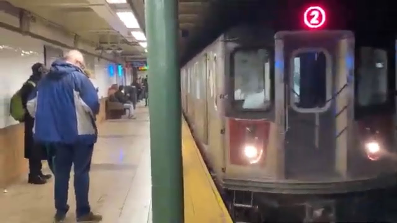 IRT 7 Avenue line Brooklyn Bound 2 train Entering and leaving 135 St ...
