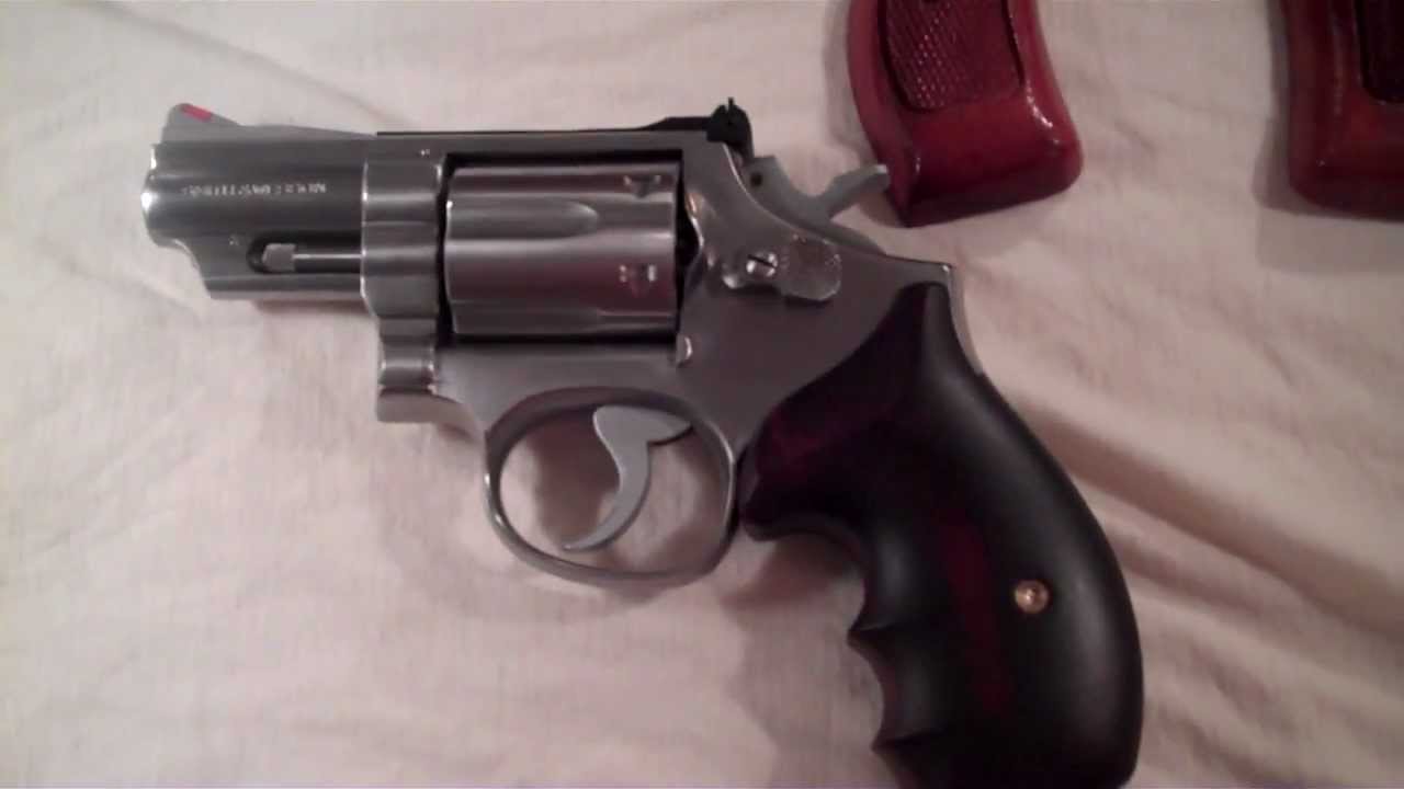 Smith and Wesson model 66-1 - YouTube