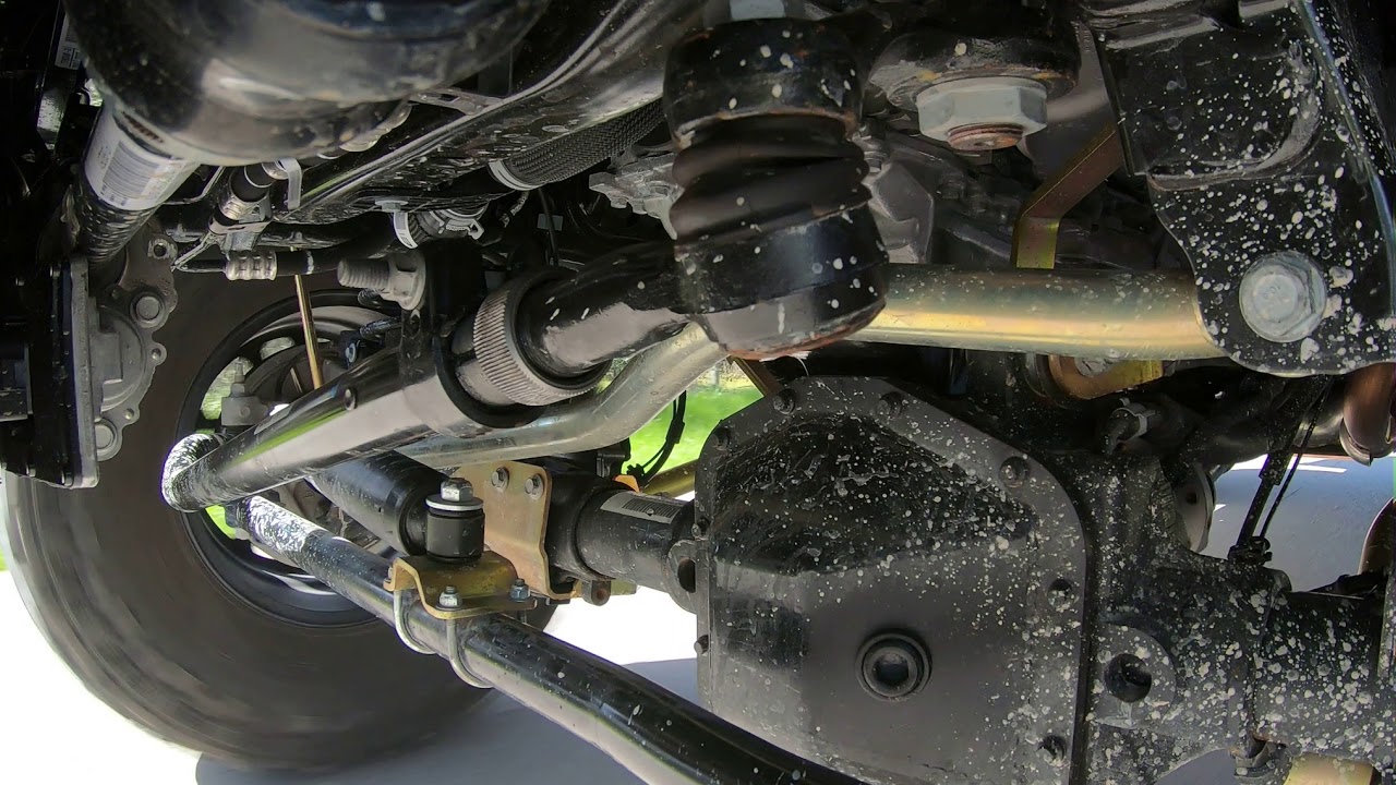 2019 Jeep JLUR Death Wobble Front Axle View - YouTube