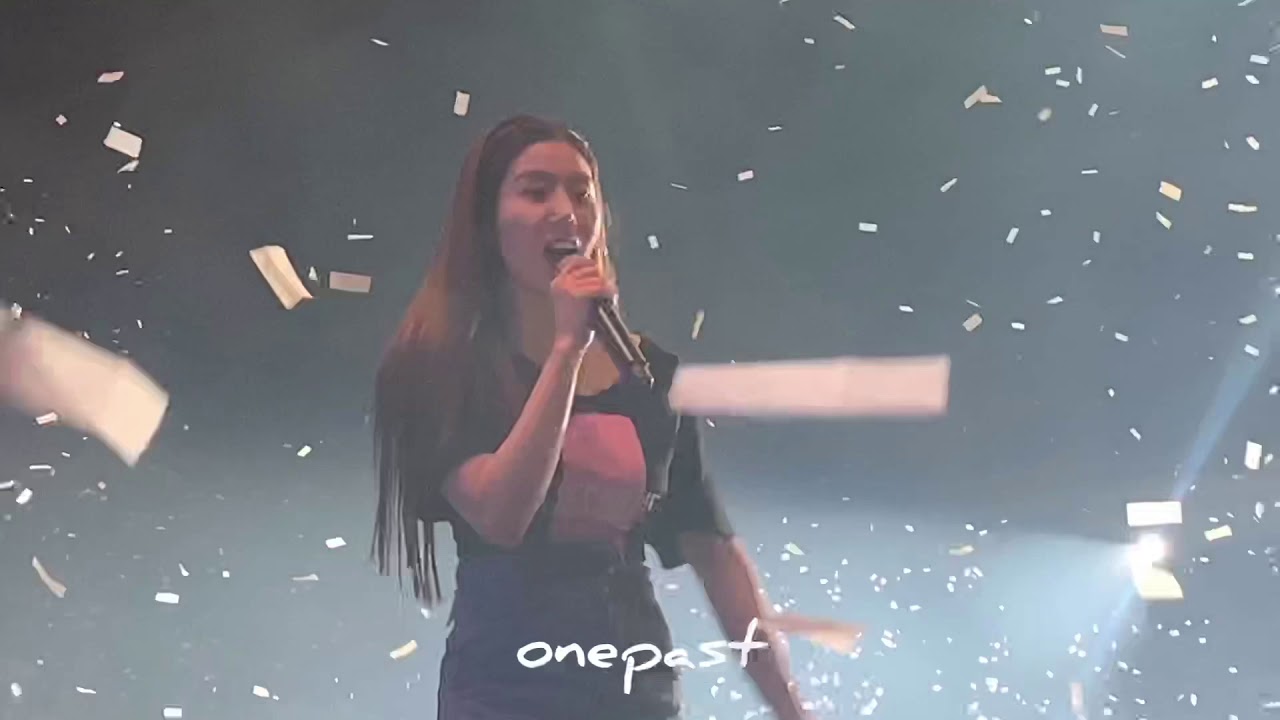 190629 IZONE 1st Concert in Taipei Ending - YouTube