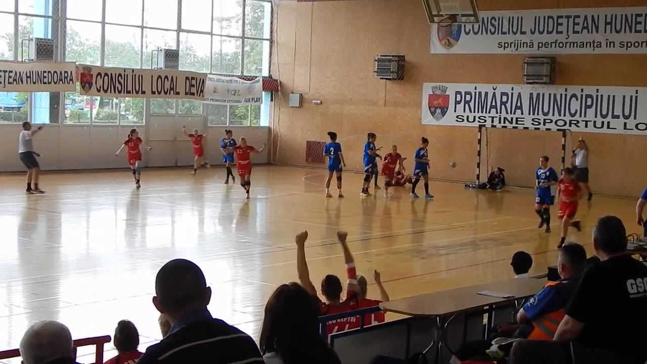 Andreea Ivan, gol la CSU Neptun Constanța - YouTube