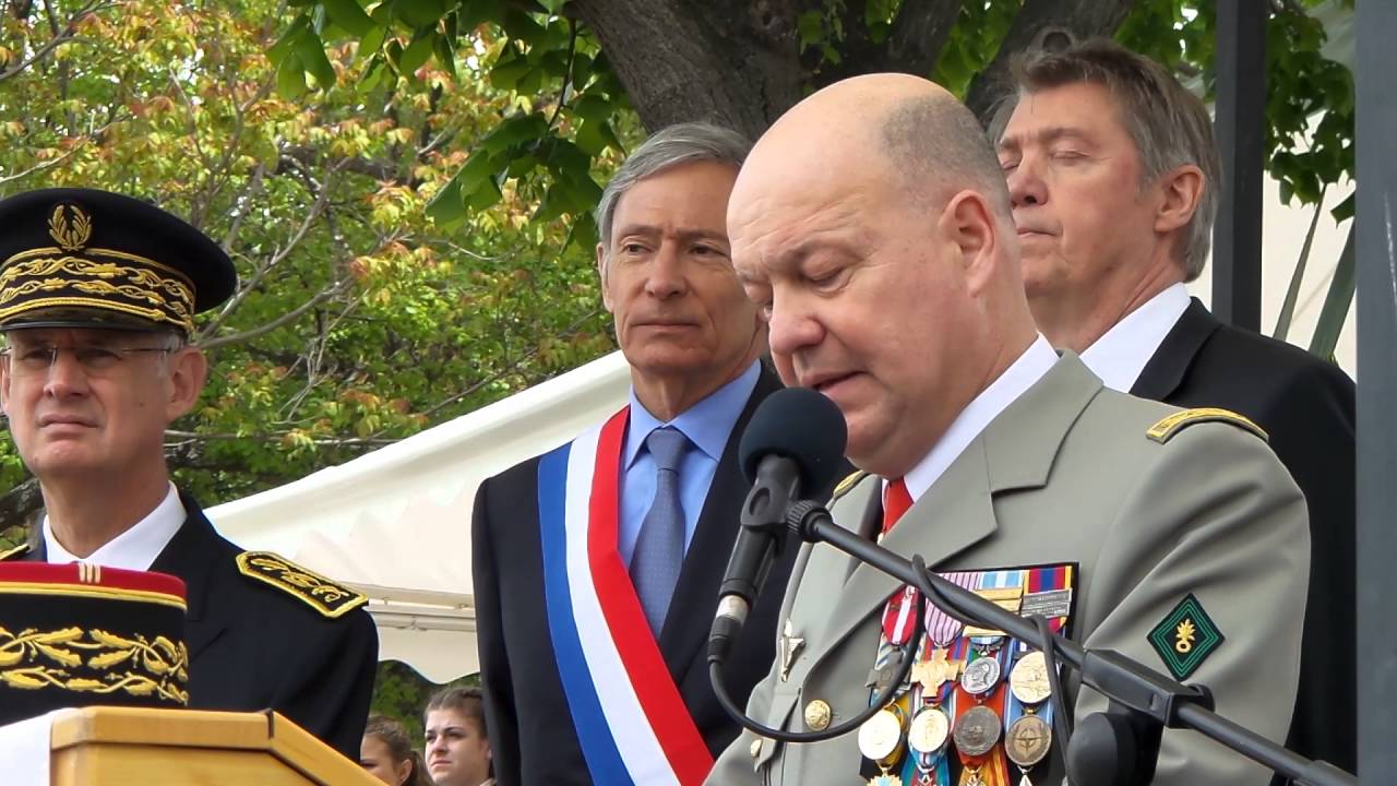 Camerone - Aubagne 2016 - le général de division Jean Maurin - YouTube