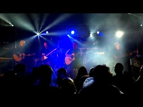 Miljoonasade -  Meitä Jyrätään Taas (Live@Akuliina, Jämsä, 11.7.2015)