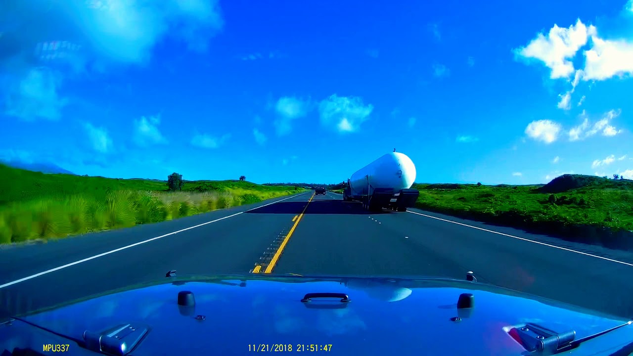 Cruising down Hawaii Route 200 - YouTube