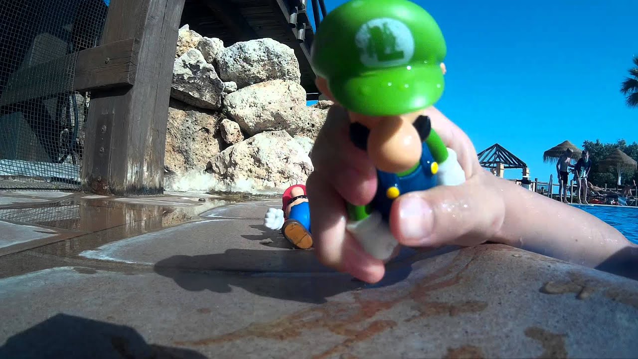 Mario And Luigi's Pool Party - YouTube
