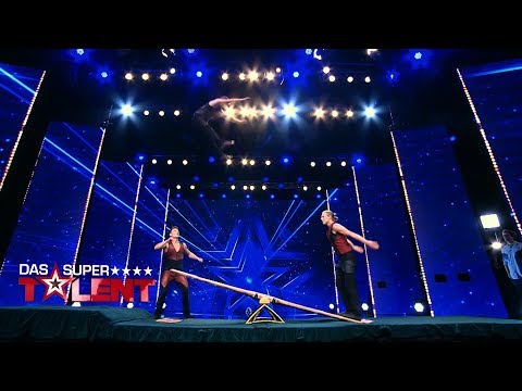Abgehoben! Diese Akrobaten sind echte Überflieger | Das Supertalent 2018 | Sendung vom 20.10.2018