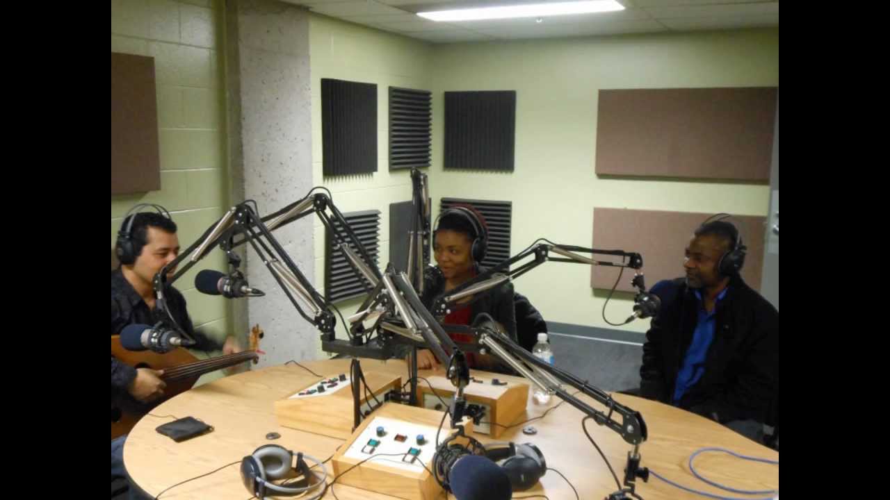 Aziz DAOUNI, oud et poésie créole février 25, 2013,تقاسيم , عود مغربي ...