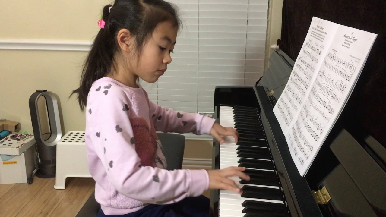 "Musette in D Major" - From Suzuki Piano Book Vol.4 - YouTube