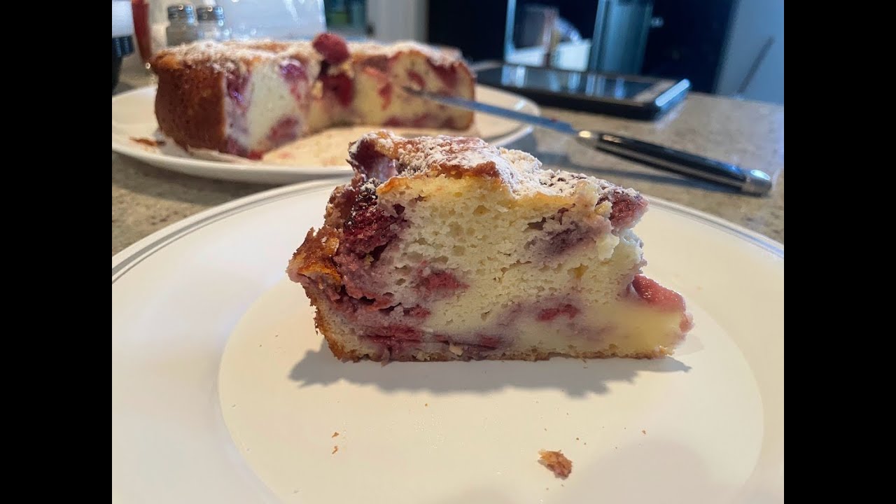 Strawberry Raspberry limoncello Ricotta Cake - YouTube