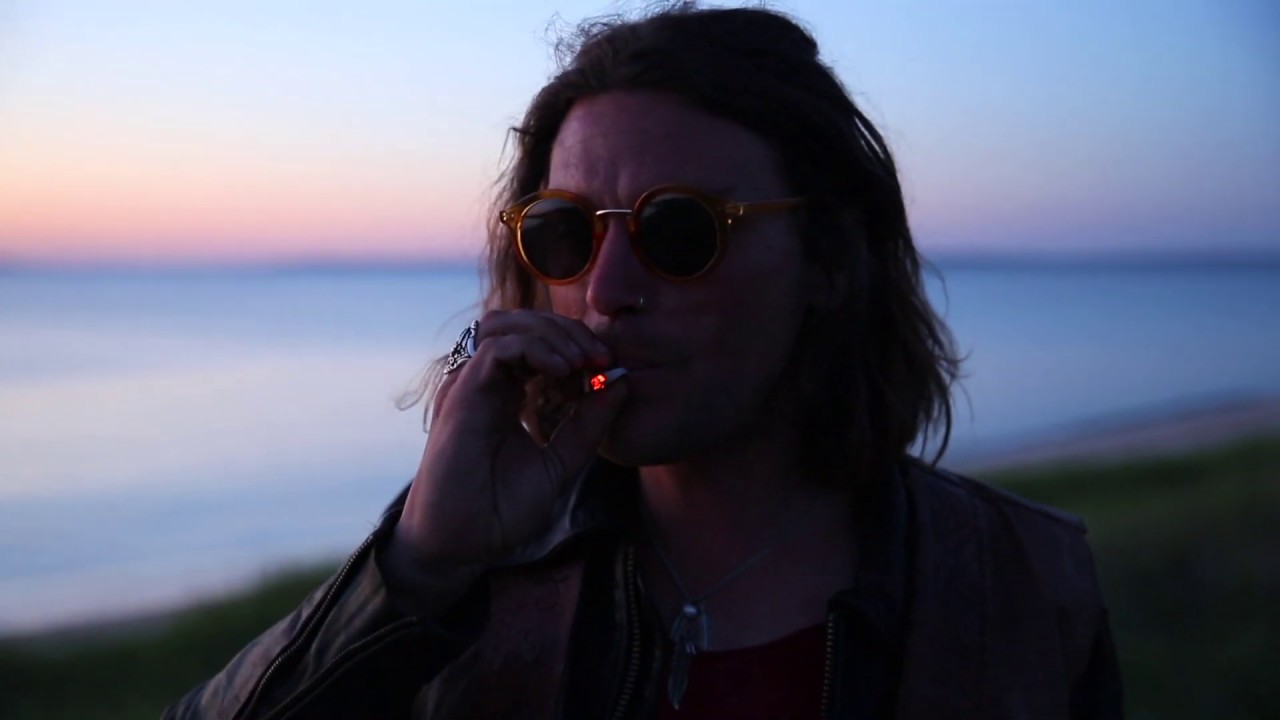 NEIL HOWELL - She's evolving - YouTube