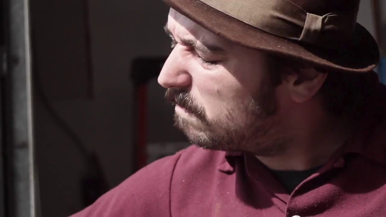 Duff Thompson - Sleight of Hand (acoustic performance) - YouTube