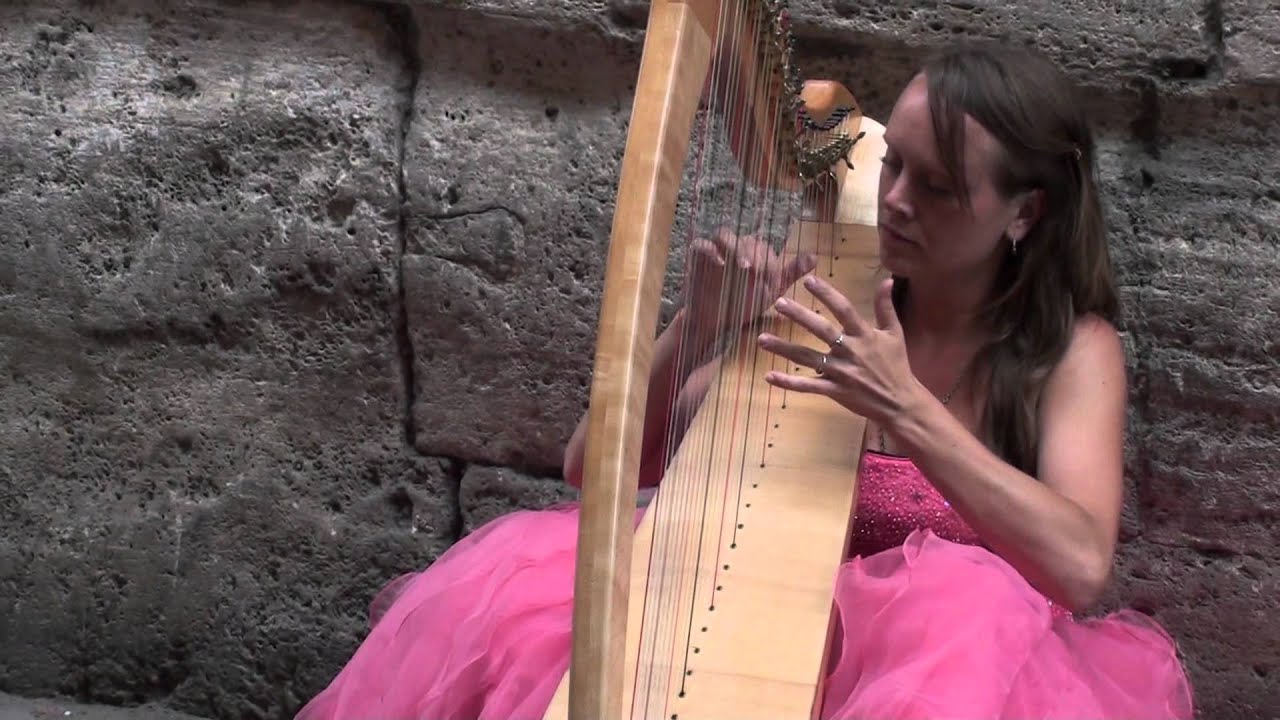 Harp player in Rome - YouTube