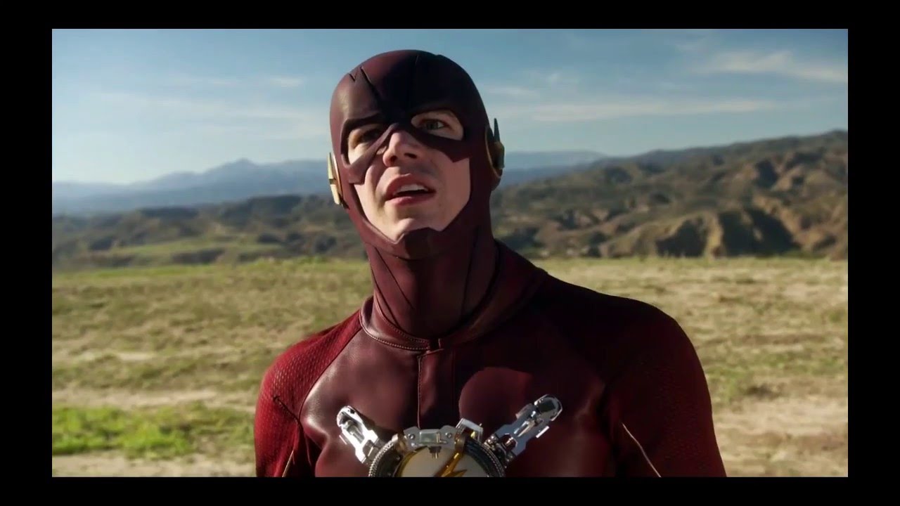 The Flash Meets Supergirl And The New Earth - YouTube