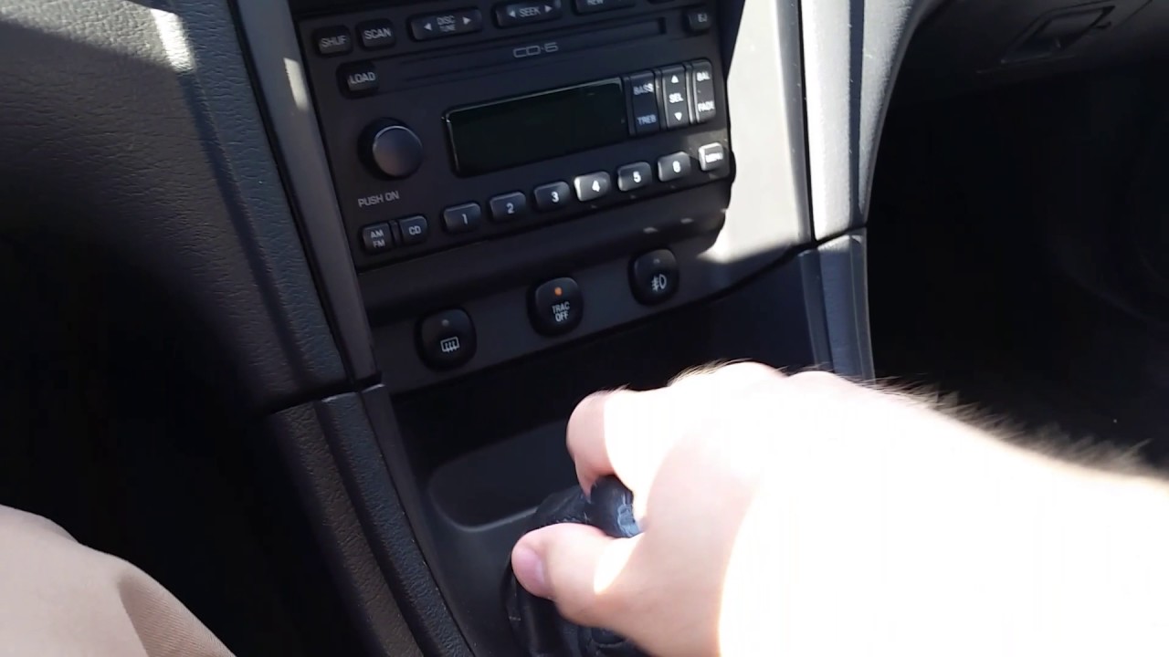 Mustang Mach 460 radio whirling noise - YouTube