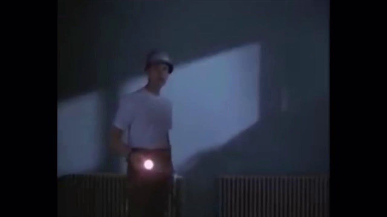 That scene from Full Metal Jacket where Pvt. Pyle goes crazy but with ...