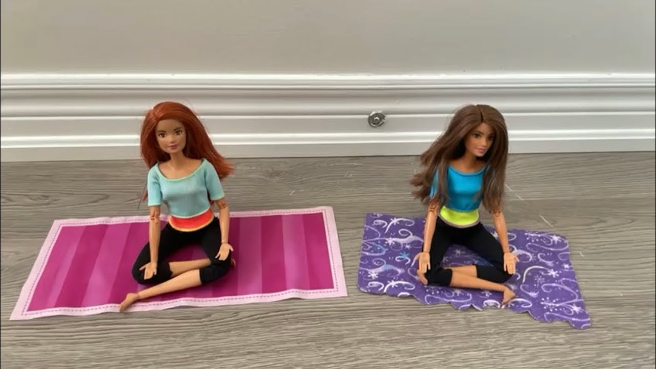 Barbies doing yoga 🧘‍♀️ - YouTube