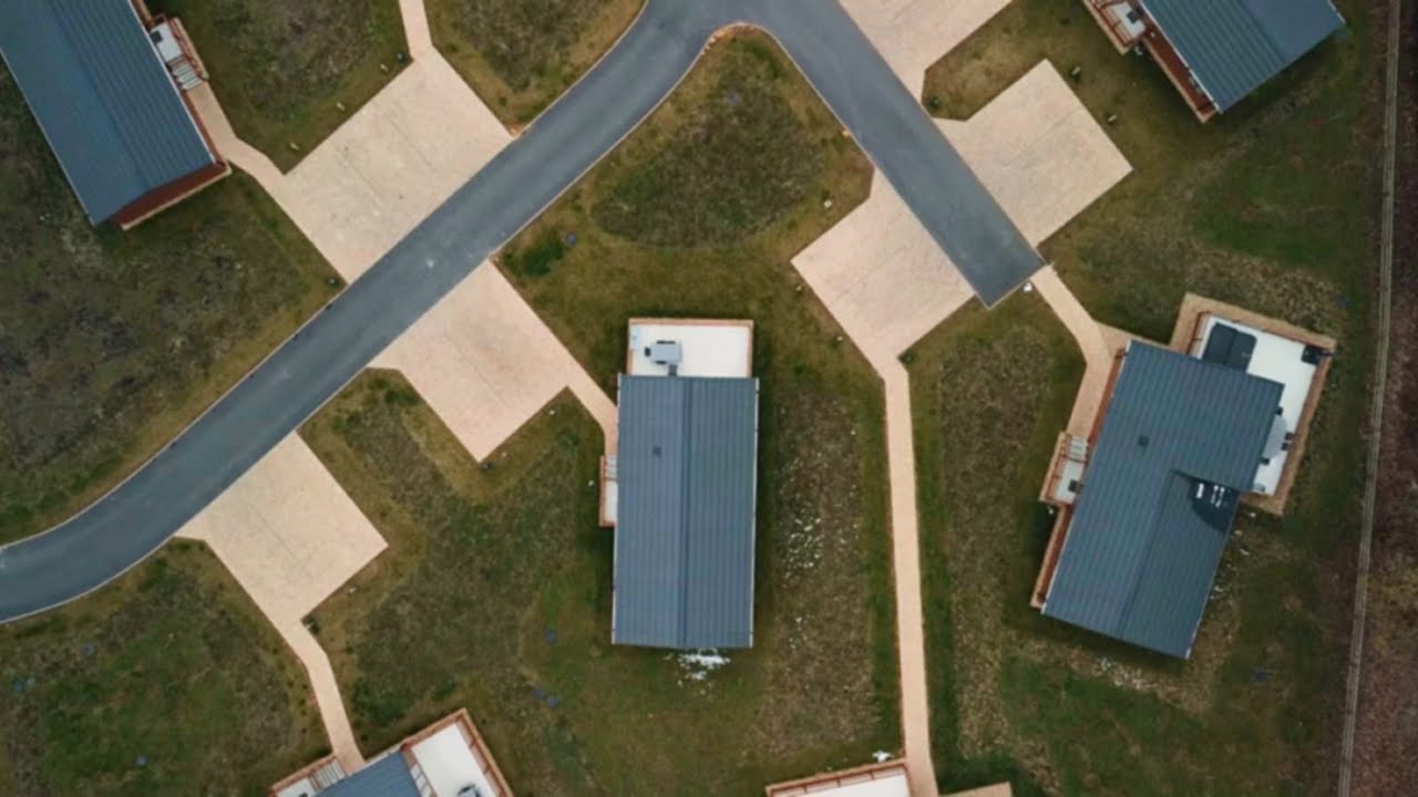 Landal - Rockingham Forest - Luxury Lodge Holiday - YouTube