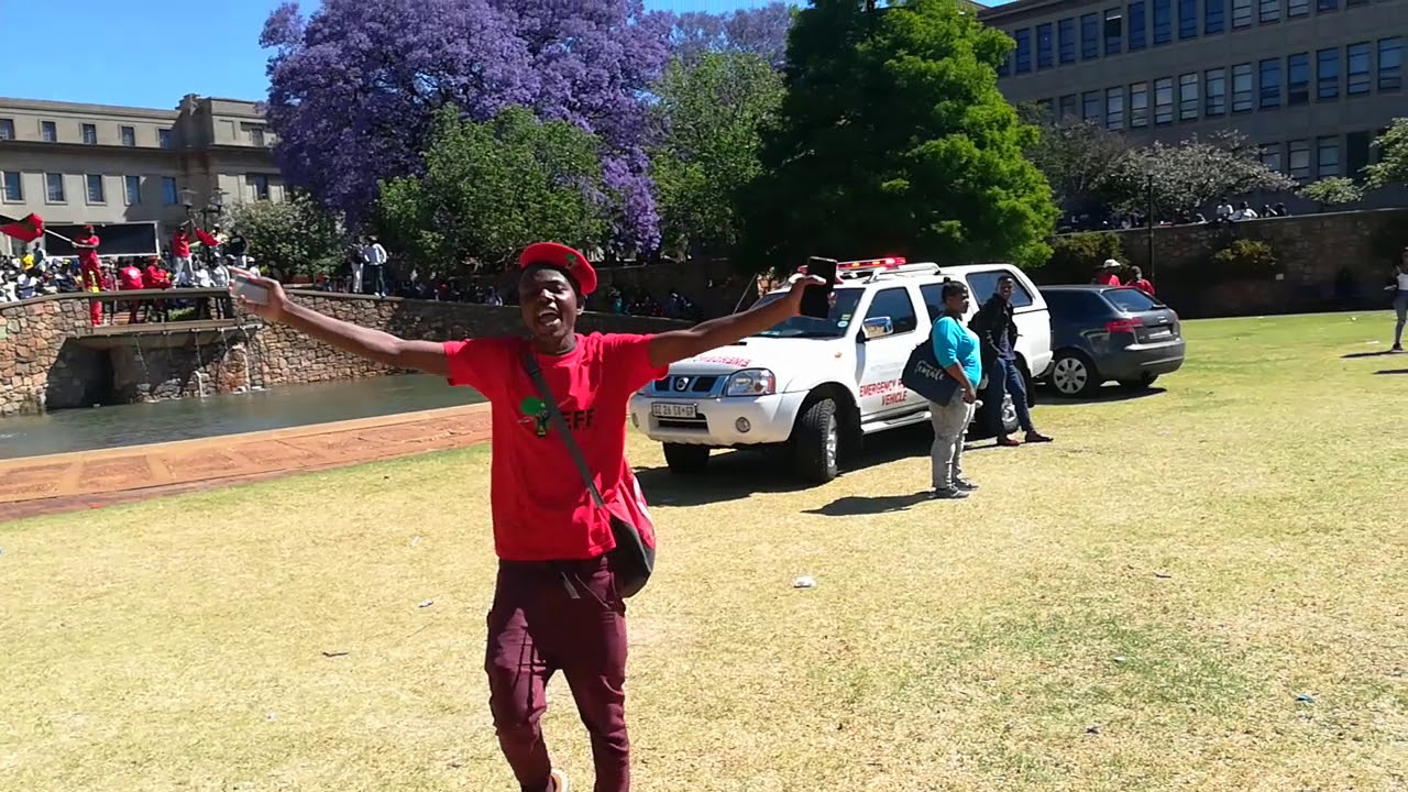 WITS EFF STUDENTS WITH NDLOZI SINGING THE AZANIA SONG - YouTube