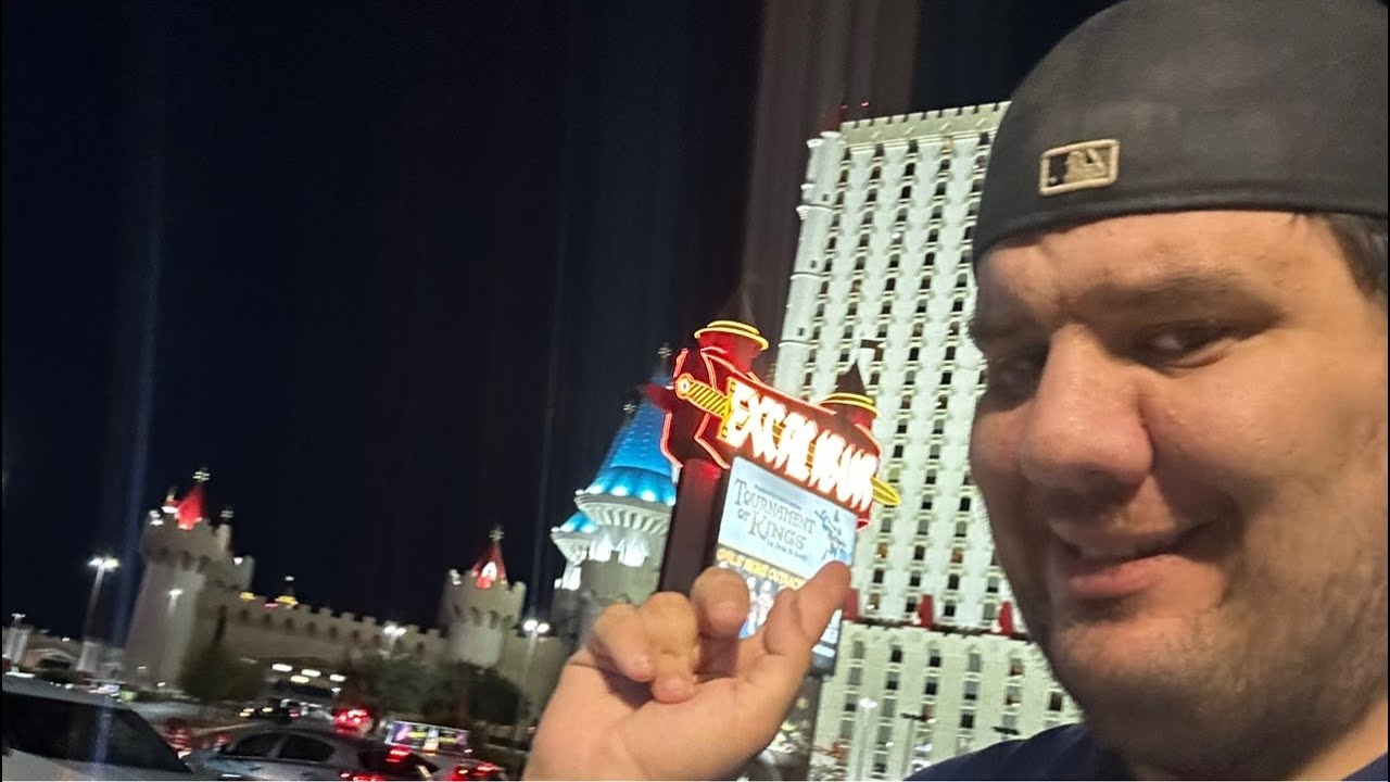 LAS VEGAS STRIP IRL ENTERTAINMENT FOOD & Gambling 💰💰💰🎰🎰 - YouTube