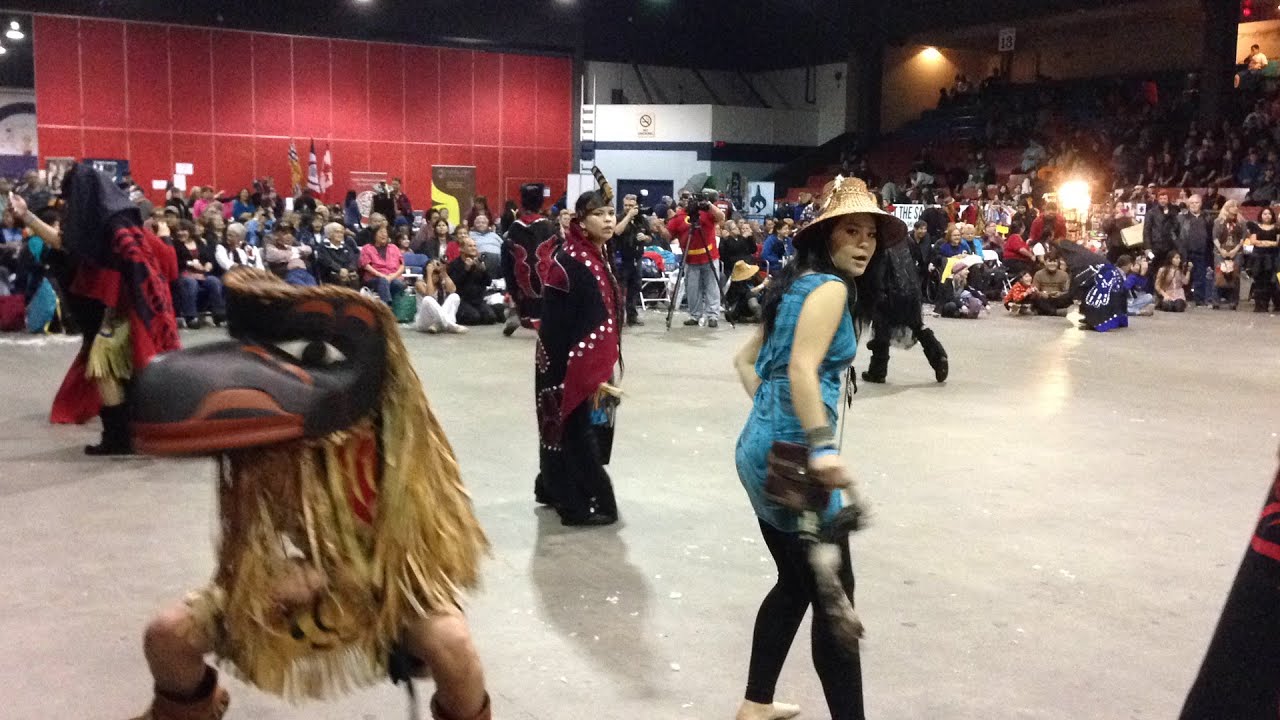 Hobiyee 2015 - Git Hayetsk Dancers - Trickster Raven - YouTube