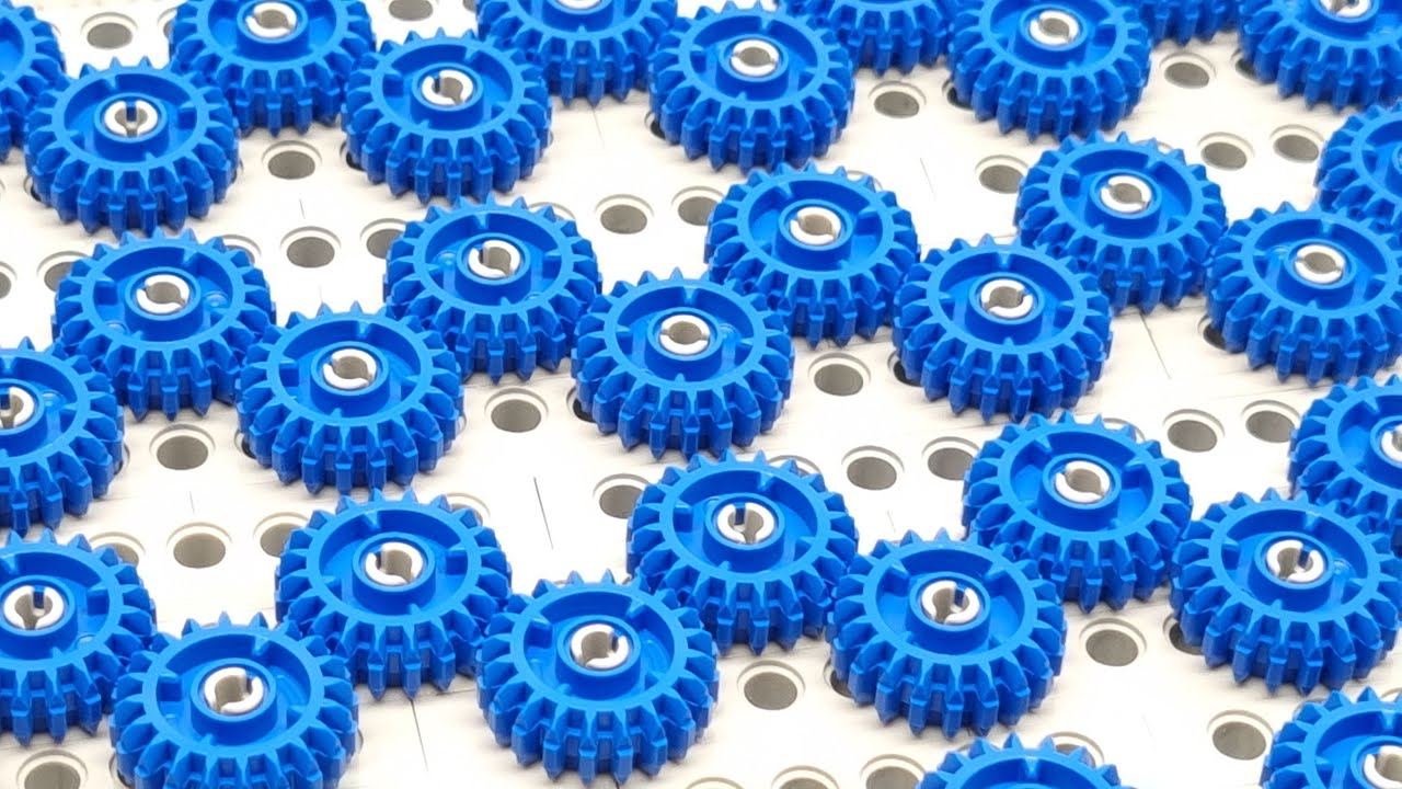 The Longest Lego Blue Gear Train Ratio 1:1 - YouTube