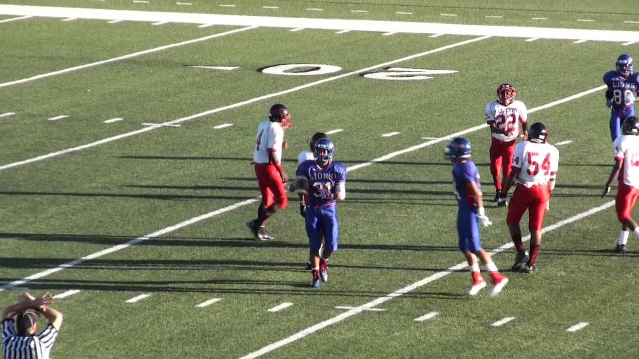 Moore Lion Football 2013 - YouTube