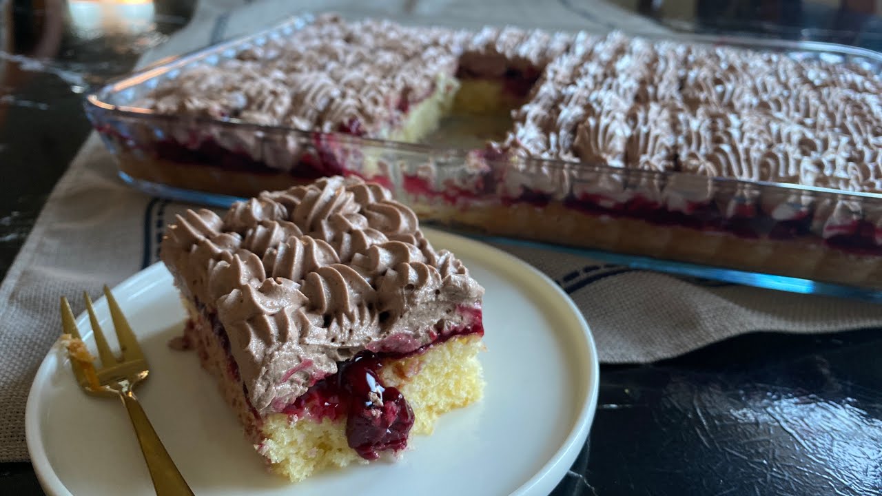 Torte e thjeshte freskuese me vishnje dhe shllag ! - YouTube