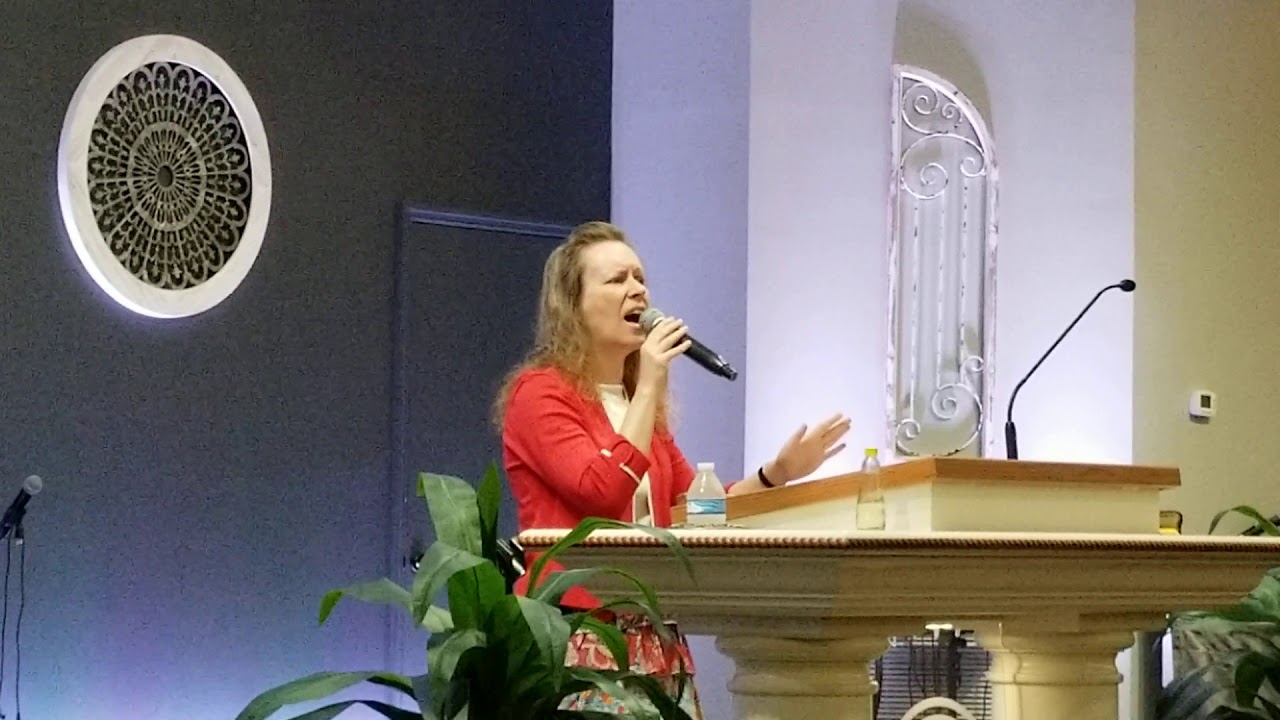 10 6 2019 Kelly Skidmore Leading Adult Worship AXC - YouTube