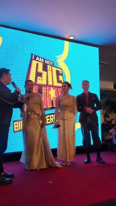 Say sawasdee to the Thai cast members of 'I Am Not Big Bird'! - YouTube