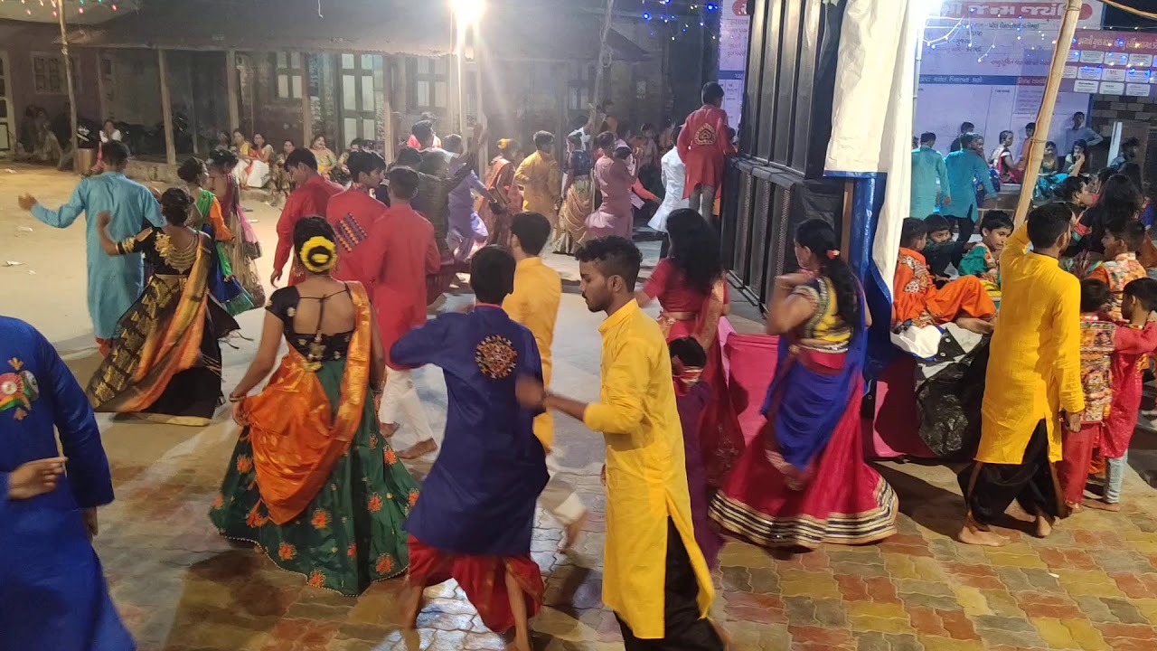 Karkhadi garba day8 2k19 - YouTube
