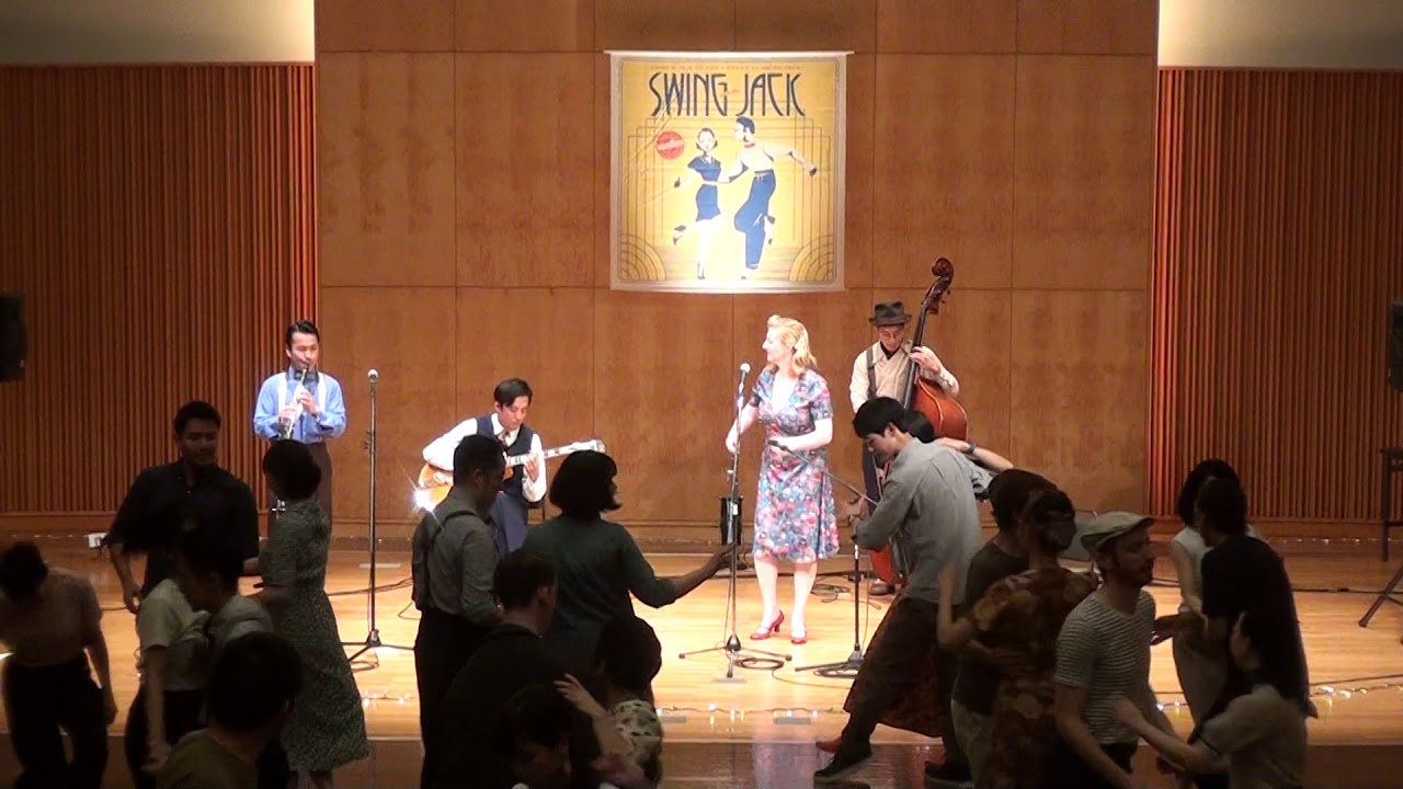 Ali Affleck with Clap Stomp Swingin' live in Tokyo. - YouTube