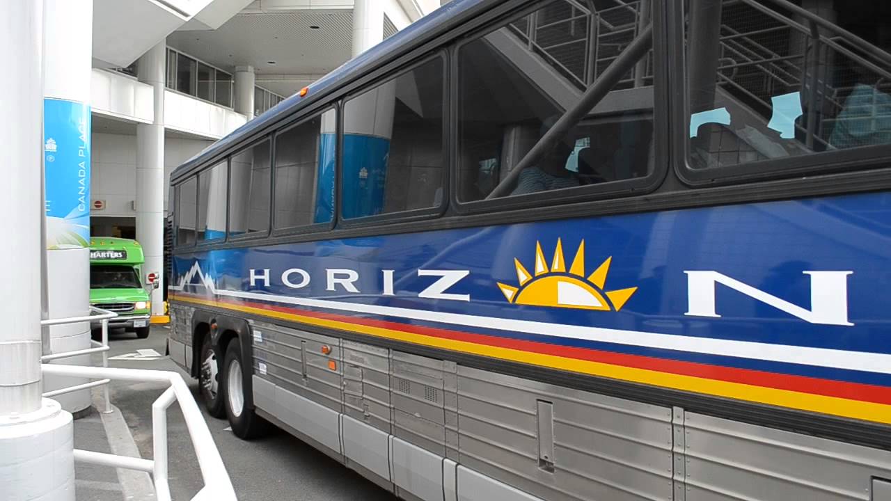 Horizon Coach Lines MCI 102DL3 #833 Leaves Canada Place - YouTube