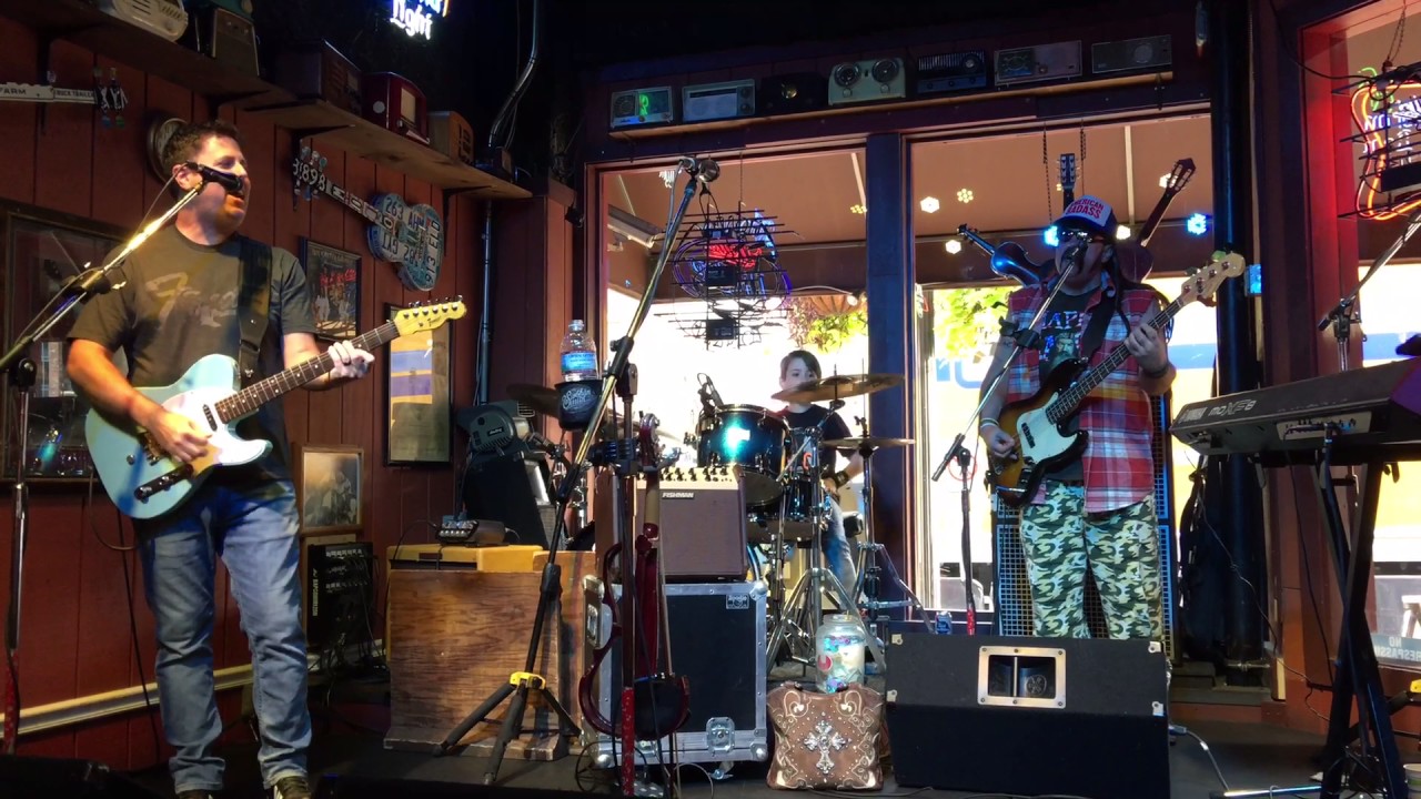 LIVE in Nashville at The Second Fiddle - YouTube