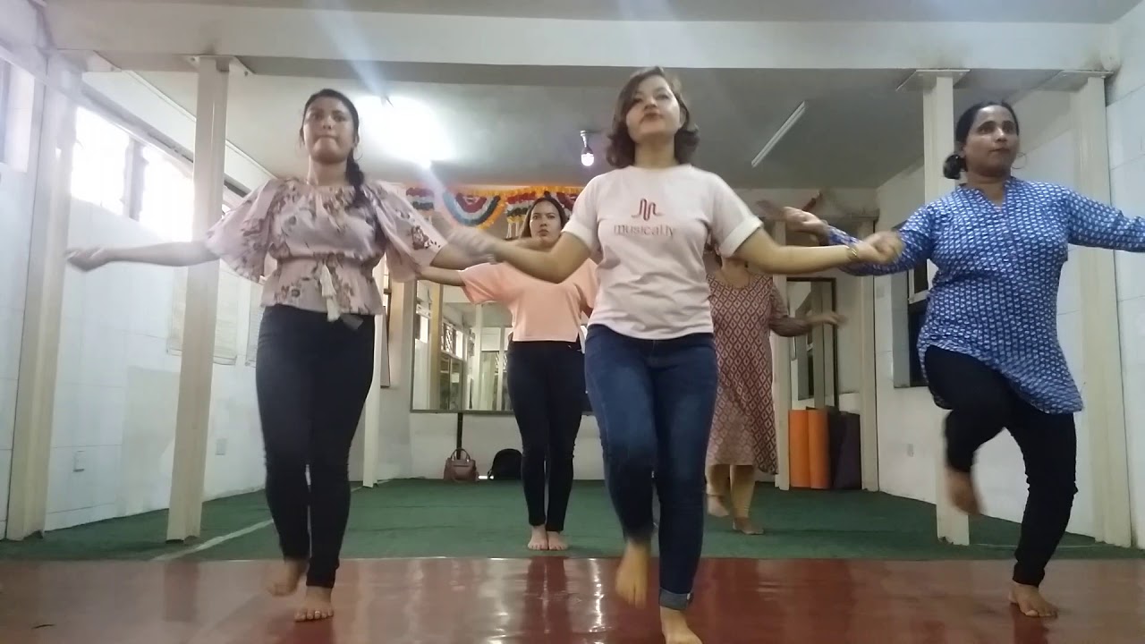 #Five simple modern dance steps for the beginners# - YouTube