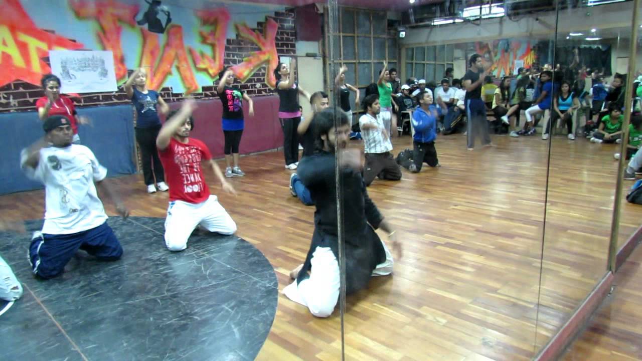 Karan Pangali Dance - Star Parivaar - YouTube