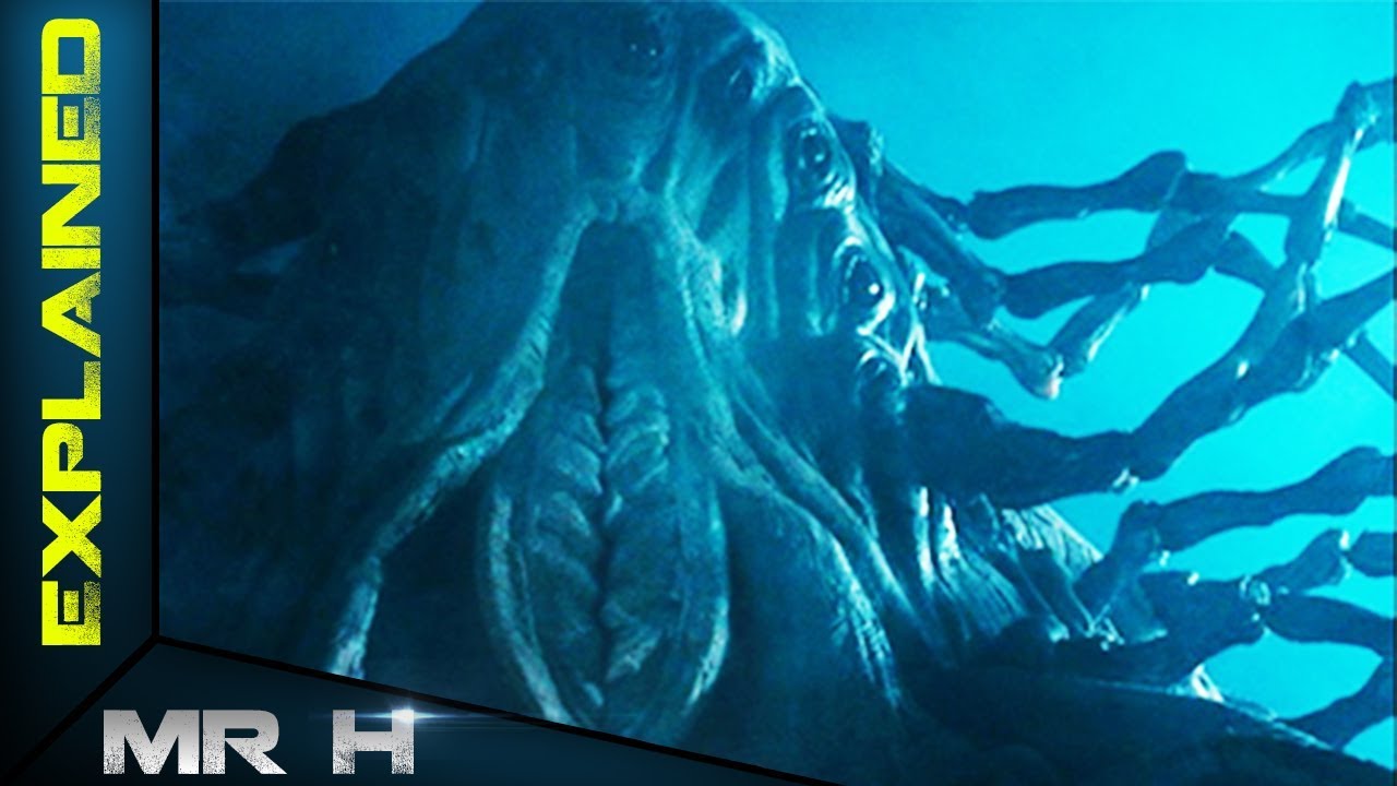 The God Bug Behemecoatyl Explained - Starship Troopers - YouTube
