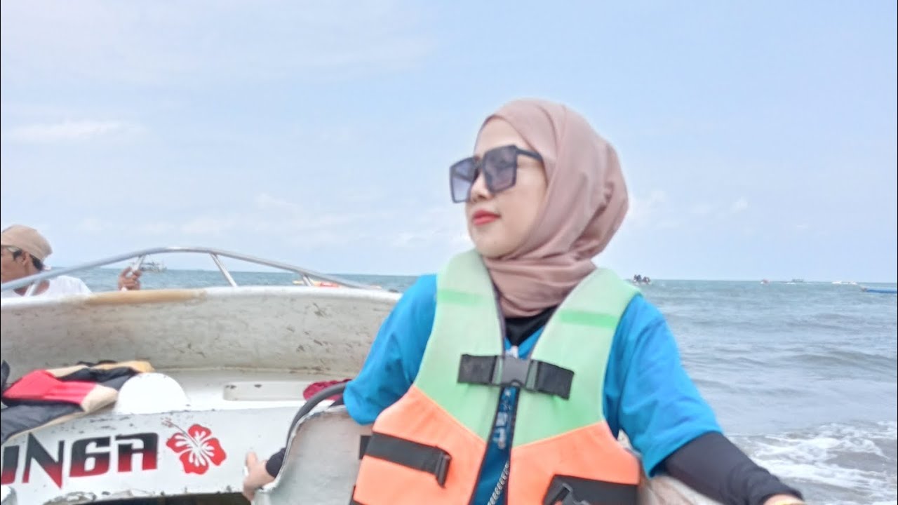 PANTAI KARANG SARI ANYER - YouTube