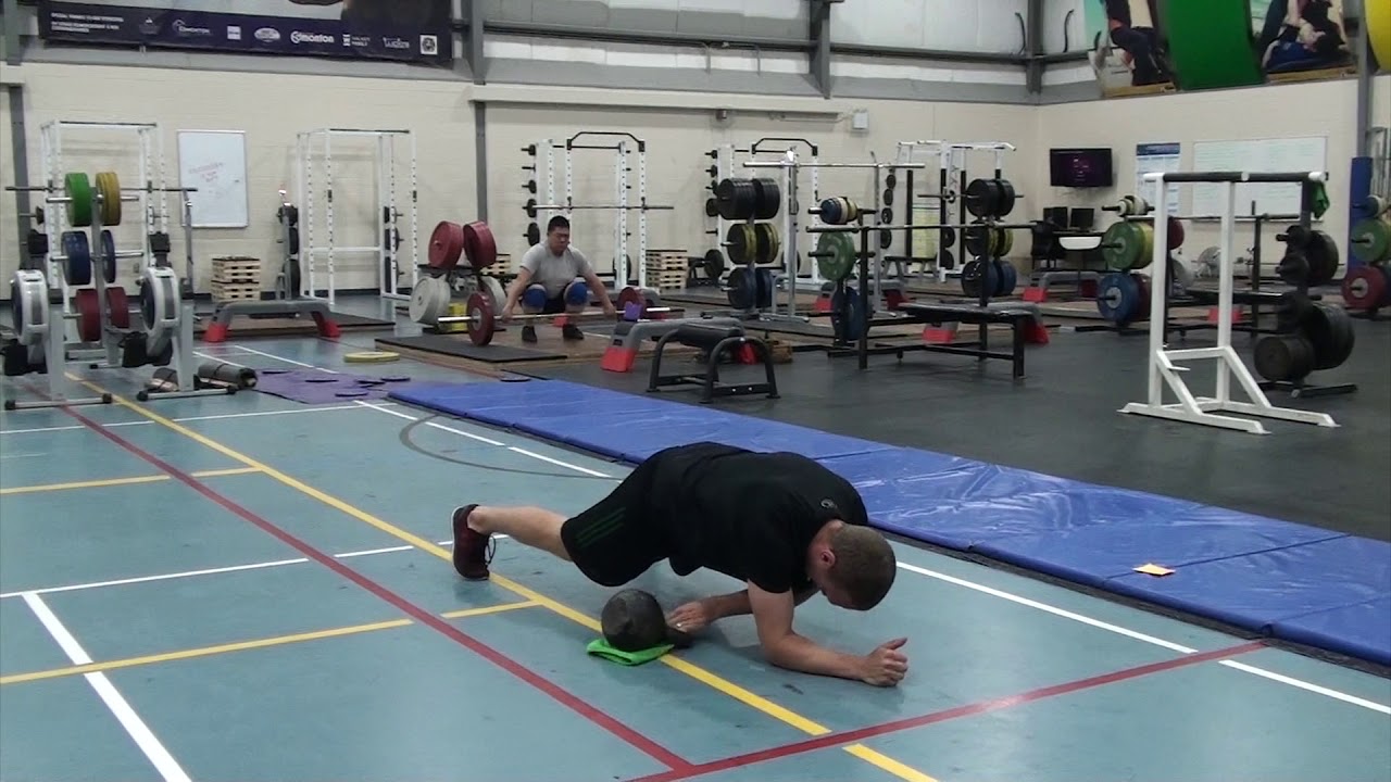 Plank with Alternation KB Drag - YouTube