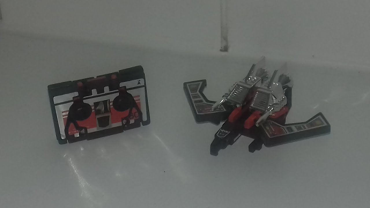 TRANSFORMERS Decepticon Cassette Interrogation LASERBEAK (Captionless Video) - YouTube