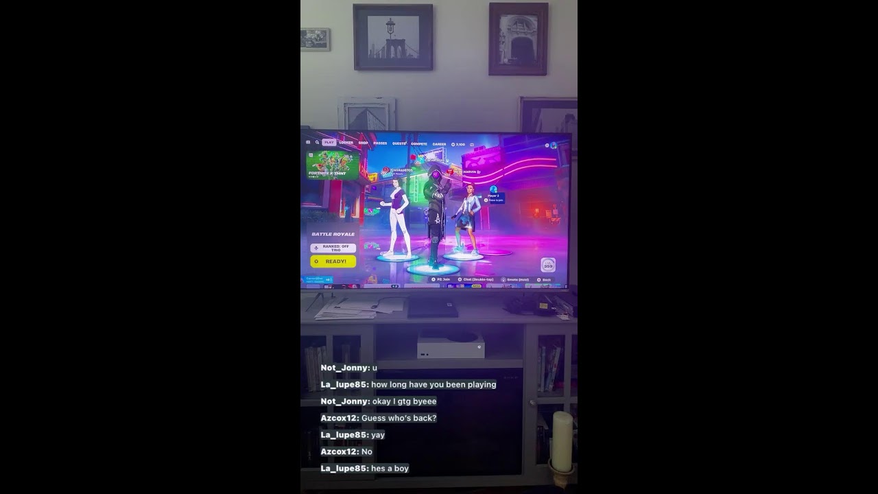 Star Streamer is live, playing games! - YouTube