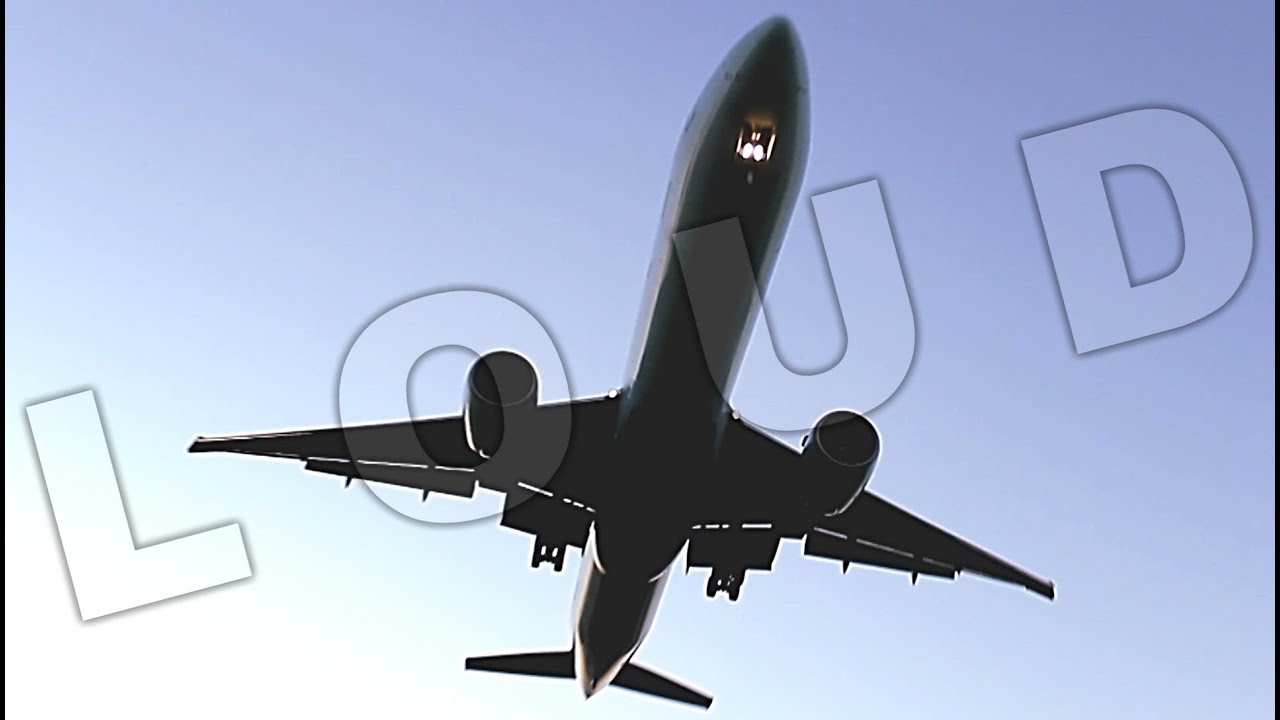 {TrueSound}™ Air Canada Boeing 777-300ER LOW Overhead Landing at Ft ...