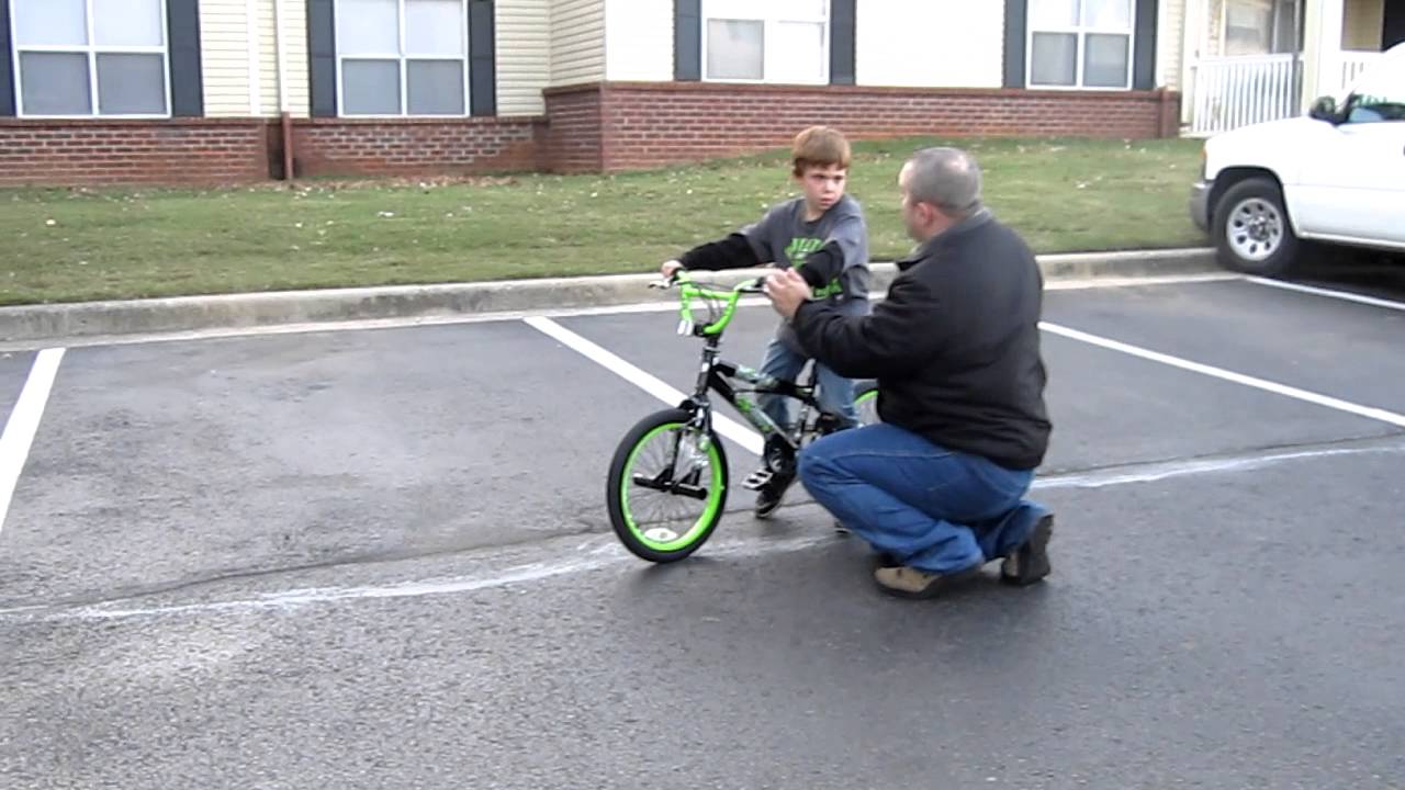 Matt riding his new bike. - YouTube